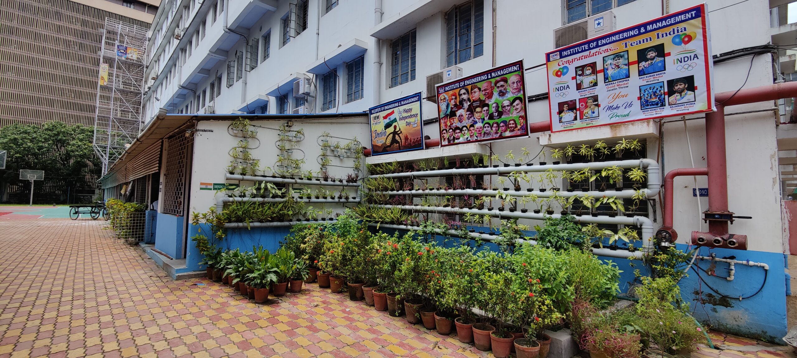 Galleries - IEM Group